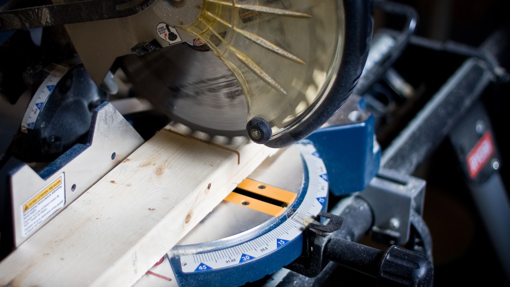 Key Features That Make Small Chop Saws a Great Investment for Precision ...